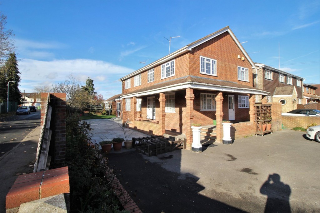 Purley on Thames, Reading, Berkshire, 4 bedroom, Detached House