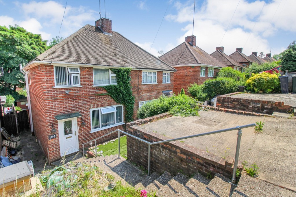 Tilehurst, Reading, Berkshire, 3 bedroom, Semi-Detached House