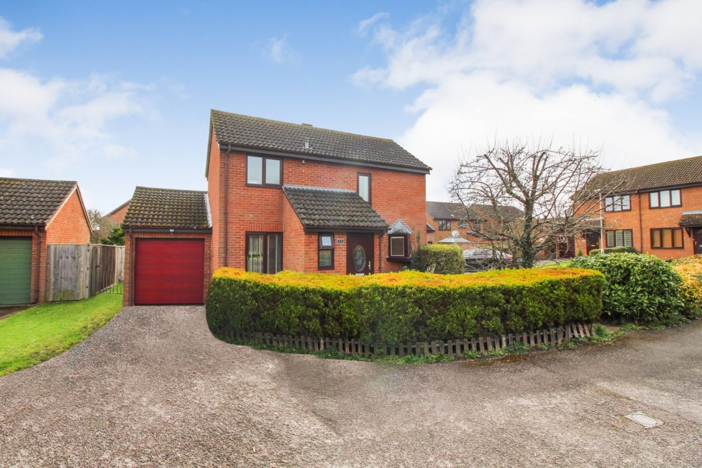 Calcot, Reading, Berkshire, 3 bedroom, Detached House