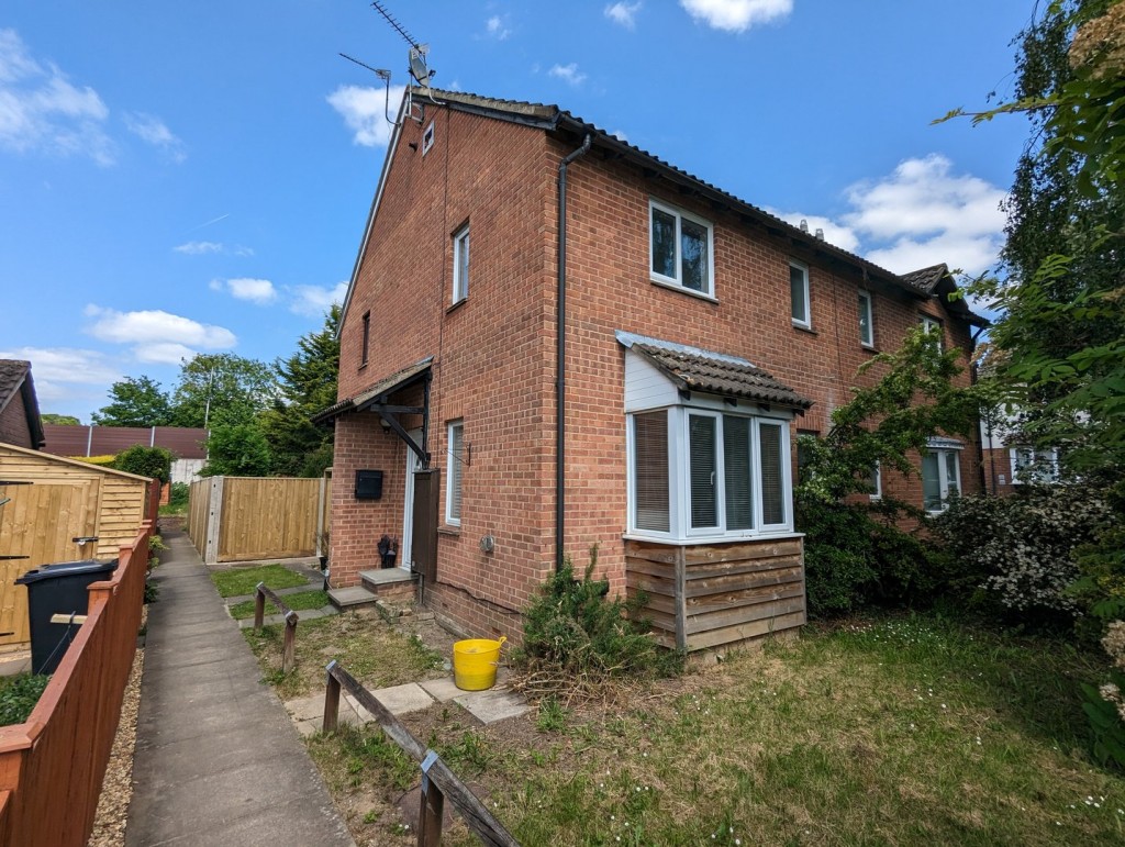 Calcot, Reading, Berkshire, 1 bedroom, Cluster House