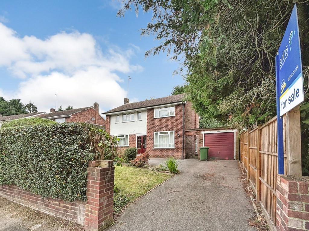 Tilehurst, Reading, Berkshire, 3 bedroom, Detached House