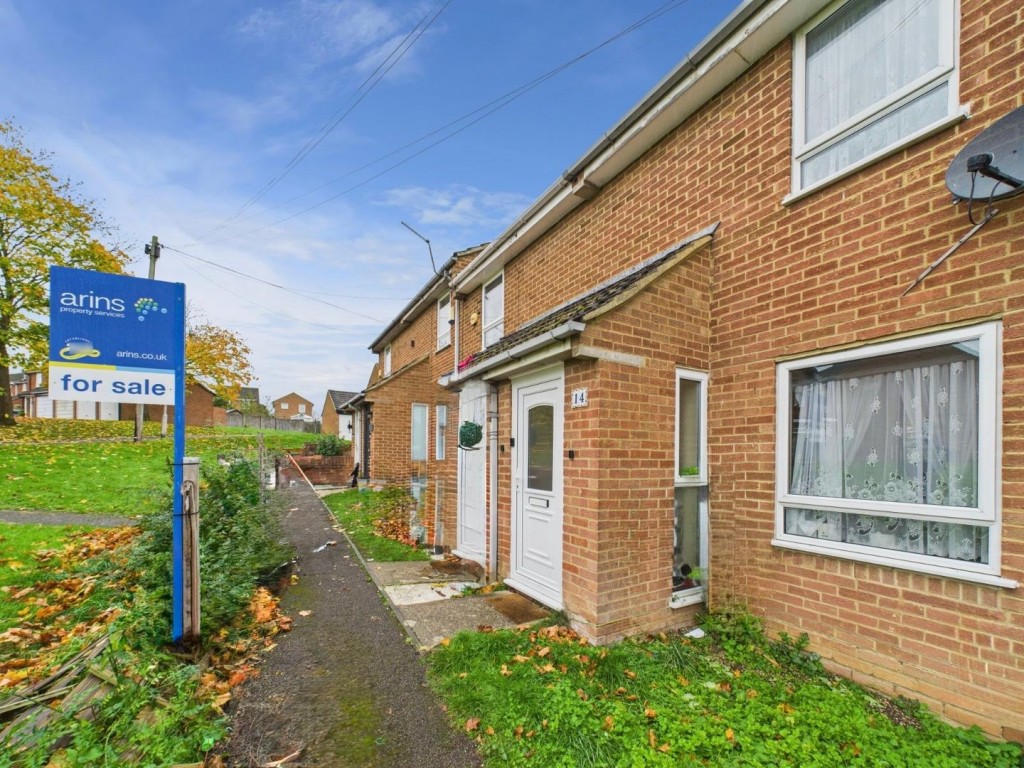 Tilehurst, Reading, Berkshire, 2 bedroom, Terraced House