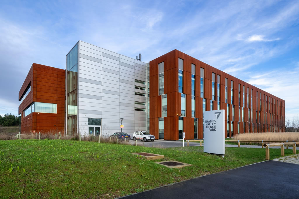 Your introduction to Shinfield and its housing market data | Arins ...